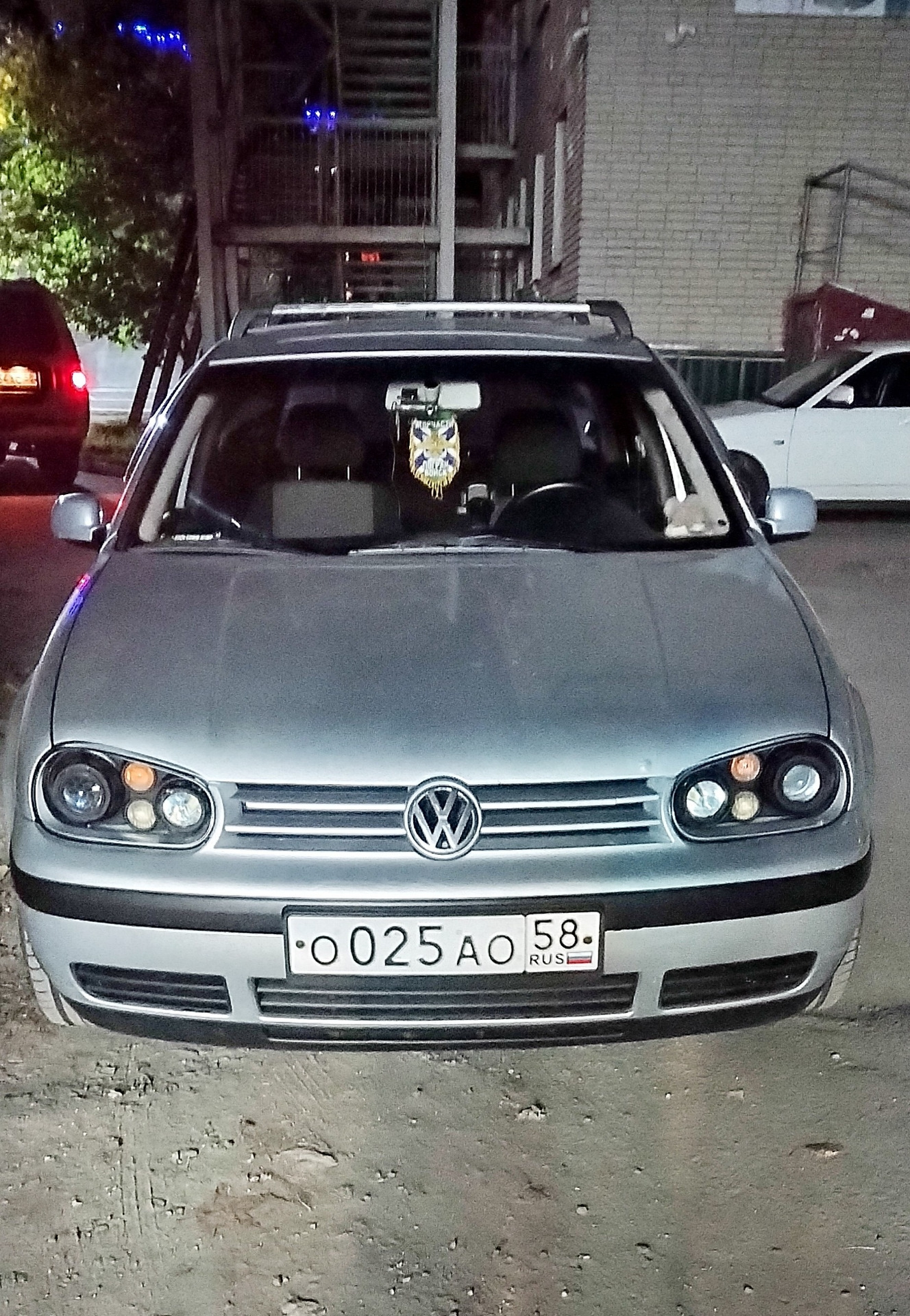 Линзы в фары, Demon eyes, ну или колхоз, как хотите… — Volkswagen Golf Mk4, 1,4 л, 2003 года ...