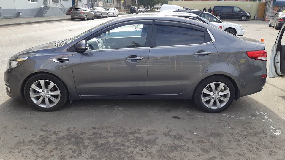 KIA Rio (3G) 1.6 бензиновый 2017 | III на DRIVE2