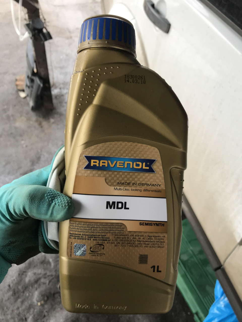 Замена масла в моторе и трансмиссии — Land Rover Discovery IV, 3 л ...