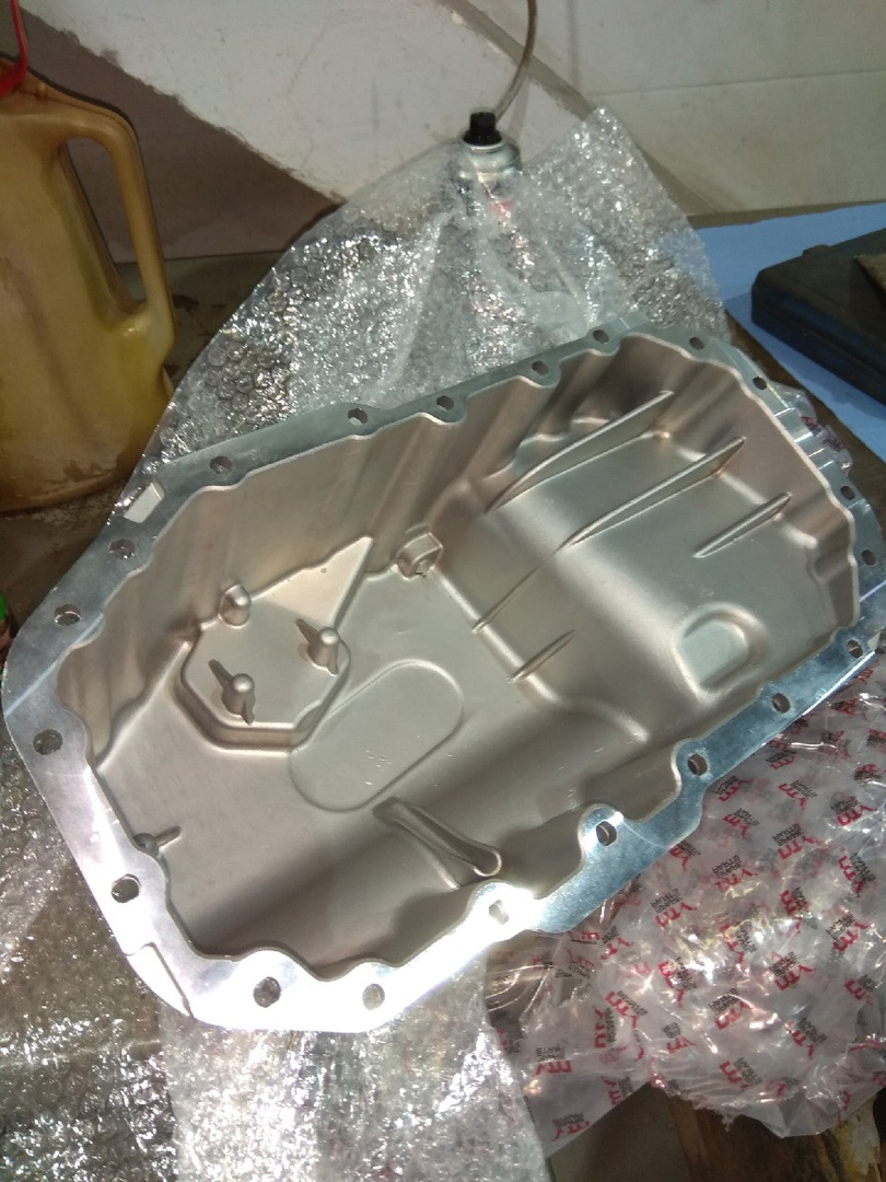 Замена железного поддона на алюмишку!) — Volkswagen Polo Sedan, 1,6 л ...