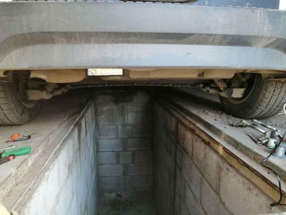 Дополнительный фонарь заднего хода… — Renault Scenic III, 1,5 л, 2012 ...