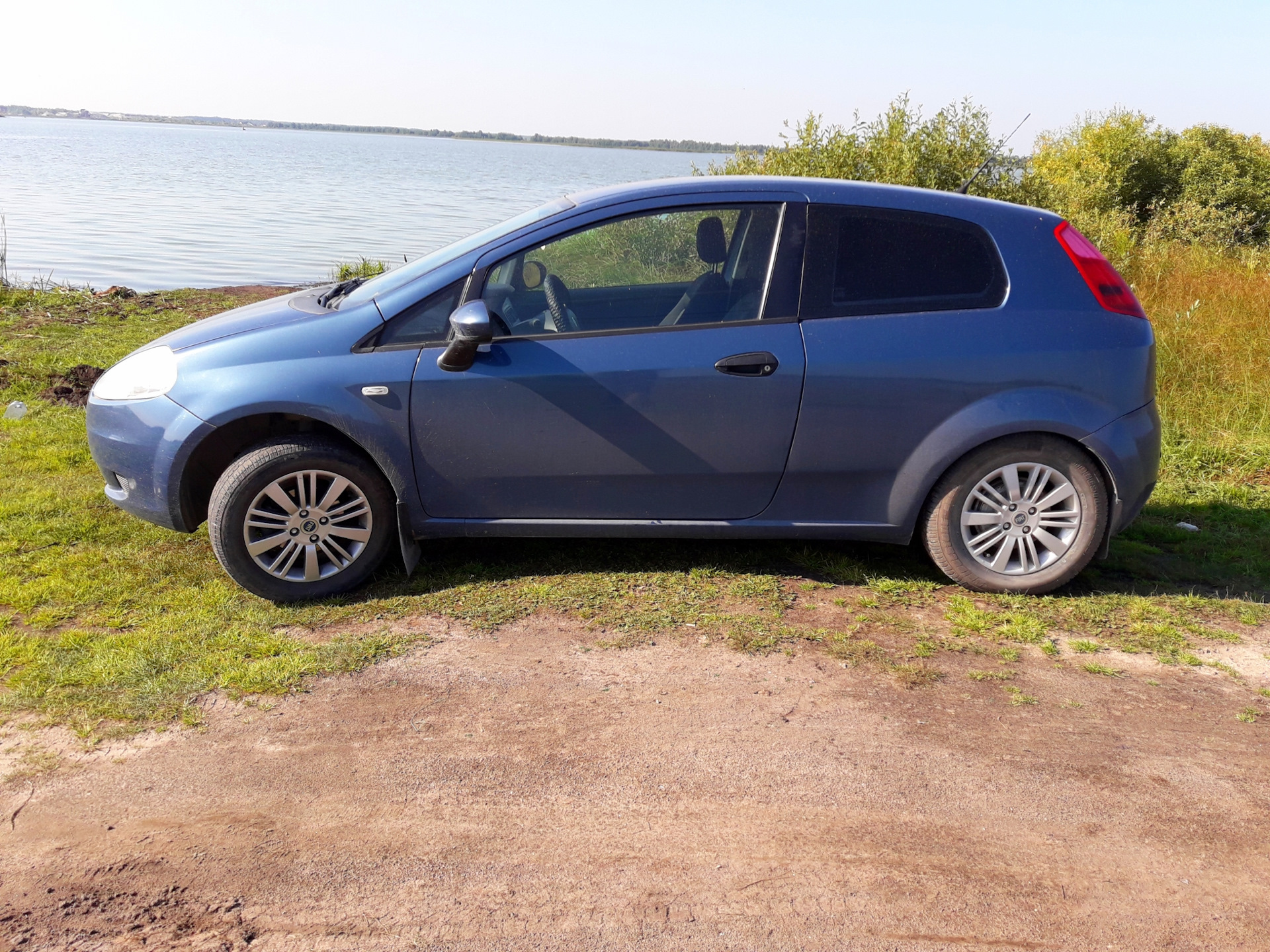 Просто фото — FIAT Grande Punto, 1,4 л, 2007 года | фотография | DRIVE2