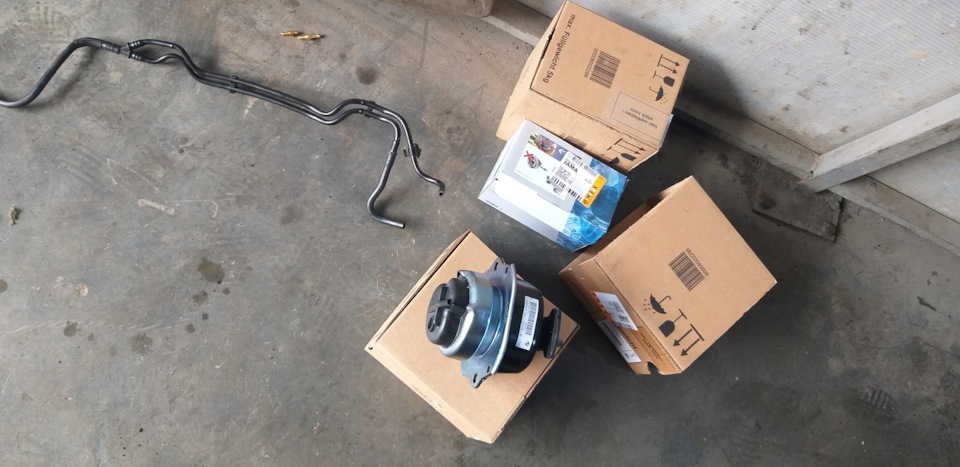 Замена подушек двс и акпп — BMW X5 (E70), 3 л, 2008 года | расходники ...