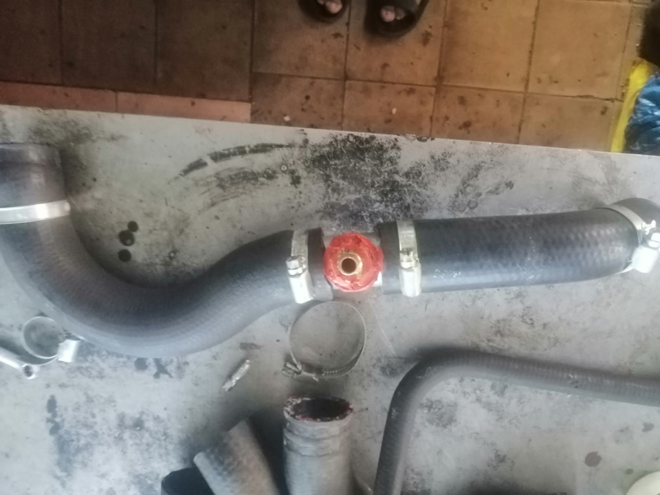 Верхний патрубок радиатора Форд Скорпио — Ford Scorpio I, 2 л, 1986 ...