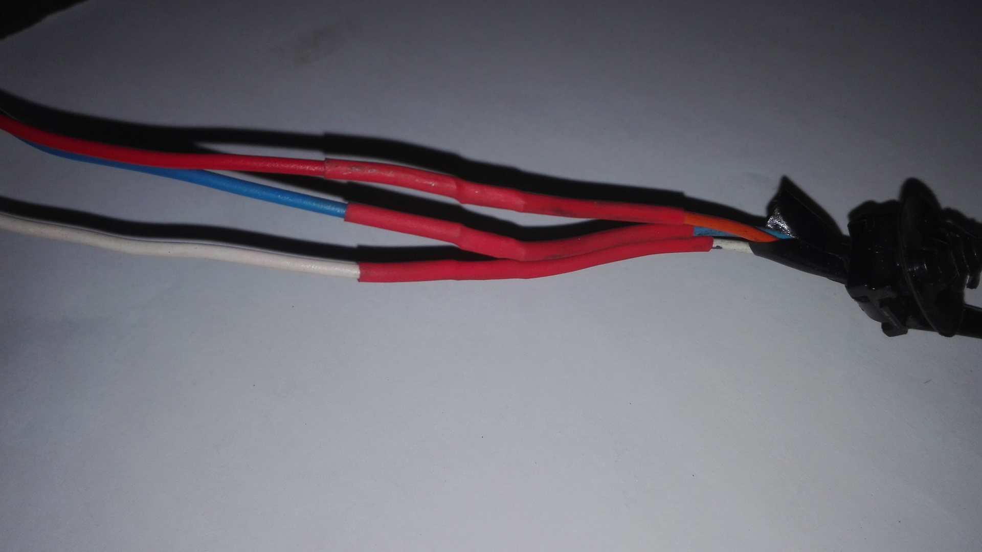 Частичная замена проводки крышки багажника — Peugeot 407, 2 л, 2005 ...