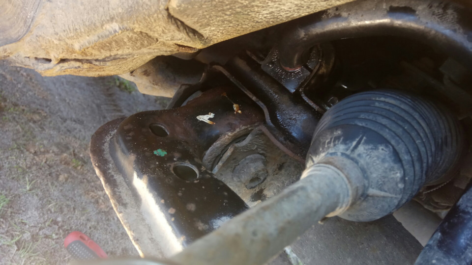 Втулки стабилизатора, рулевой наконечник — Opel Astra G, 1,7 л, 2001 ...