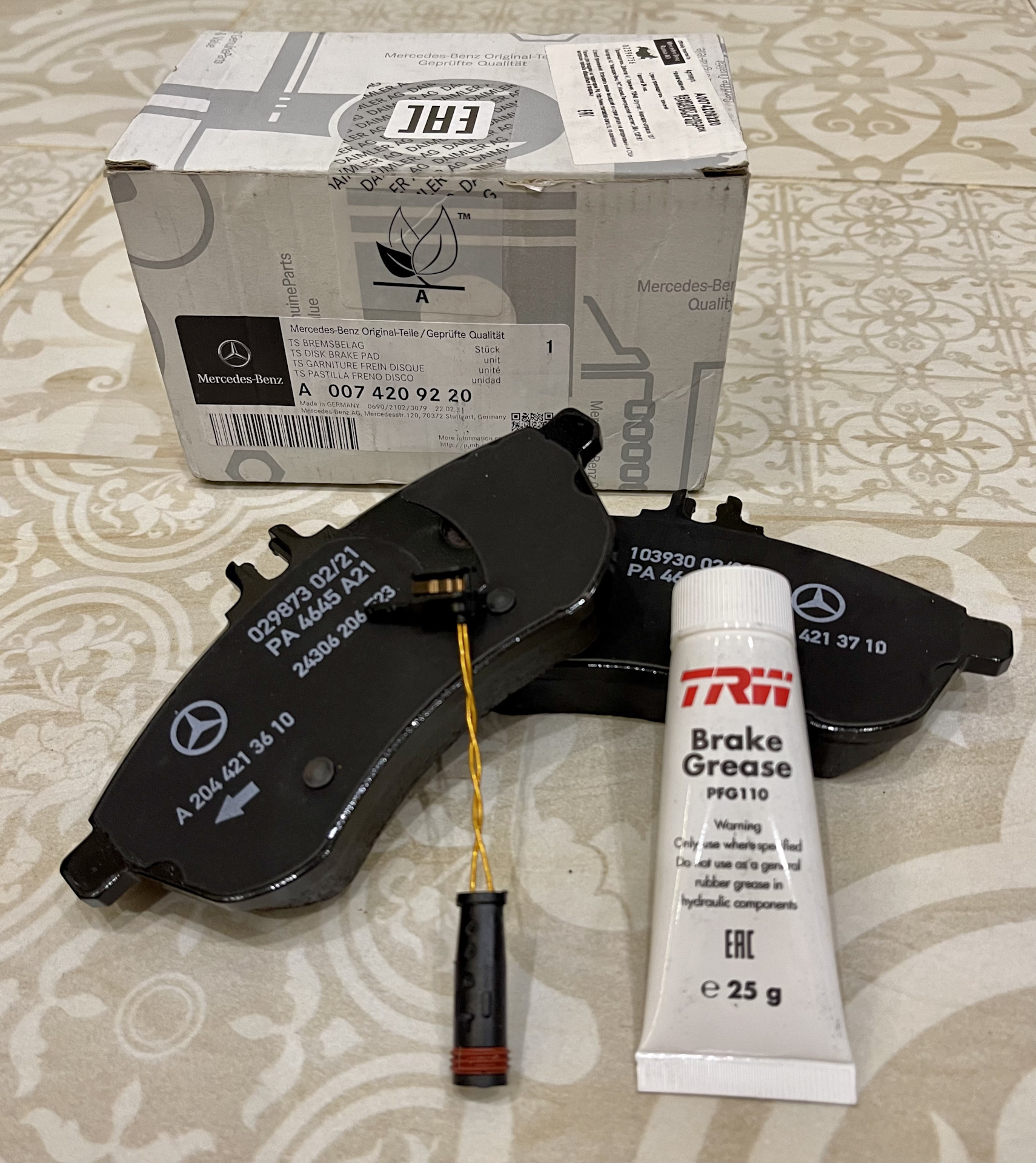 Тормозные колодки 🎯 — Mercedes-Benz C-Class (W204), 1,6 л, 2012 года ...