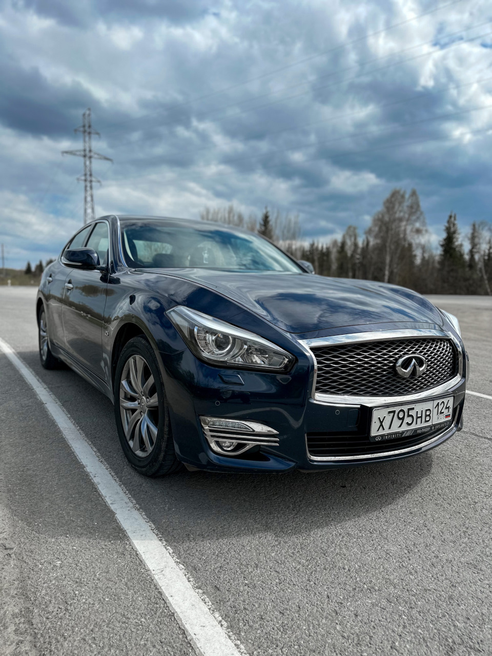 Затянул фары в пленку 🇯🇵 — Infiniti Q70, 2,5 л, 2015 года | стайлинг | DRIVE2