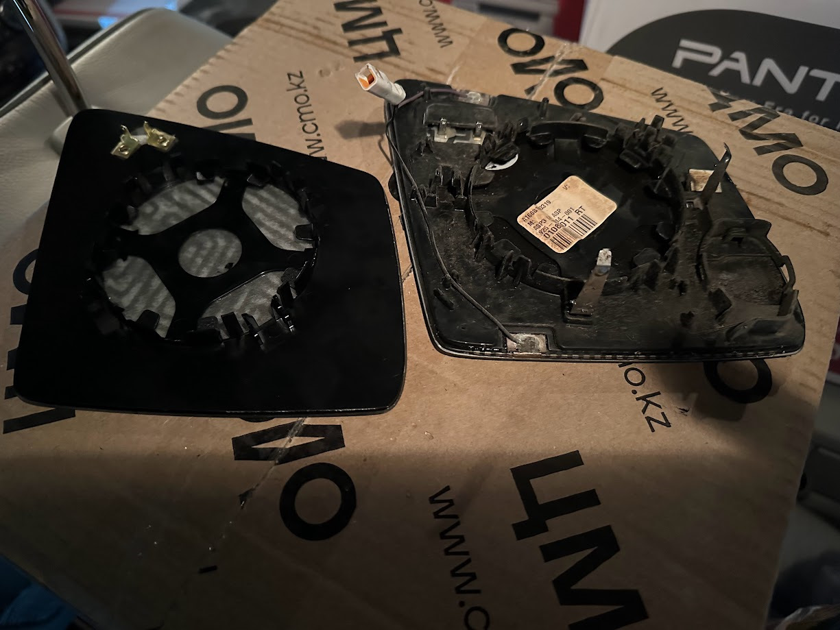 Замена зеркального элемента — Mercedes-Benz R-Class (W251), 3 л, 2011 ...