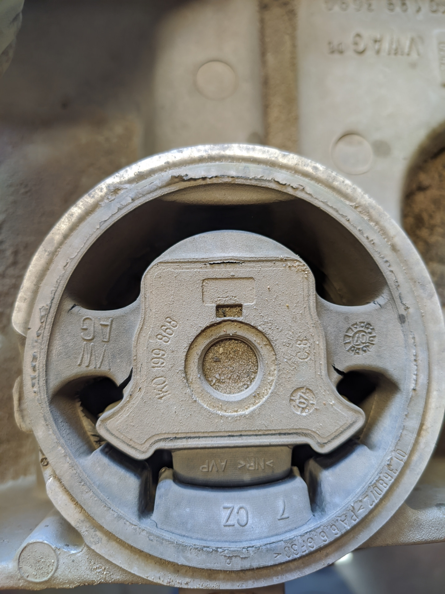 Трясучка двигателя! — Skoda Octavia A5 Mk2, 1,4 л, 2008 года | своими ...