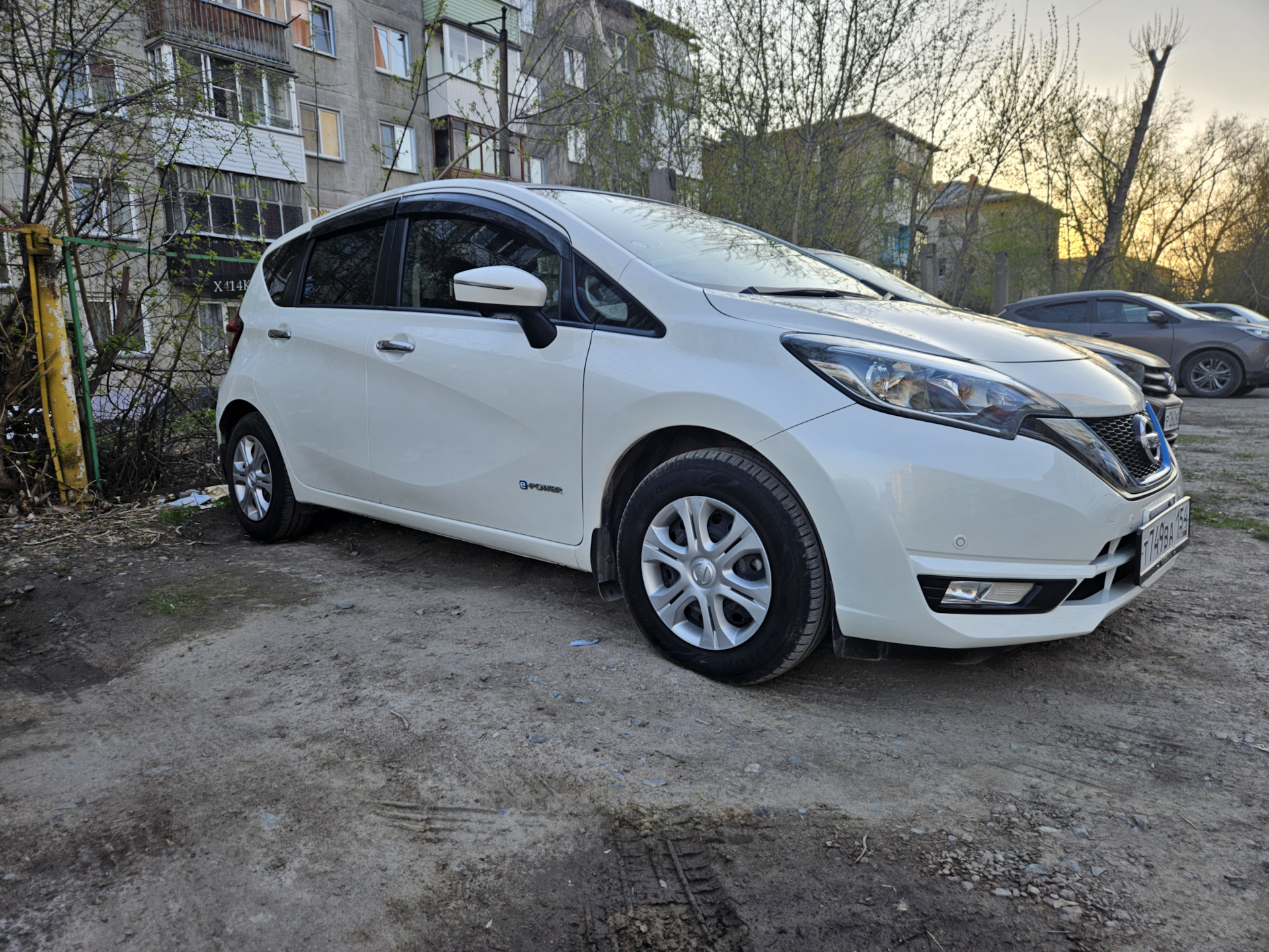 Е-11 Tekna, E12 — Dig-S, E12 — E-POWER — Nissan Note e-Power, 1,2 л, 2018 года | другое | DRIVE2