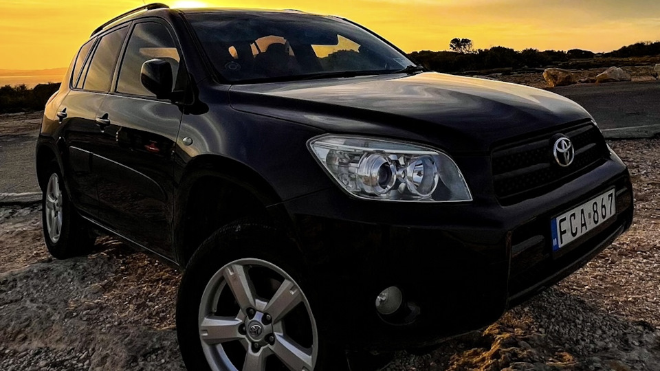 Toyota RAV4 (III) 2.2 дизельный 2006 | на DRIVE2