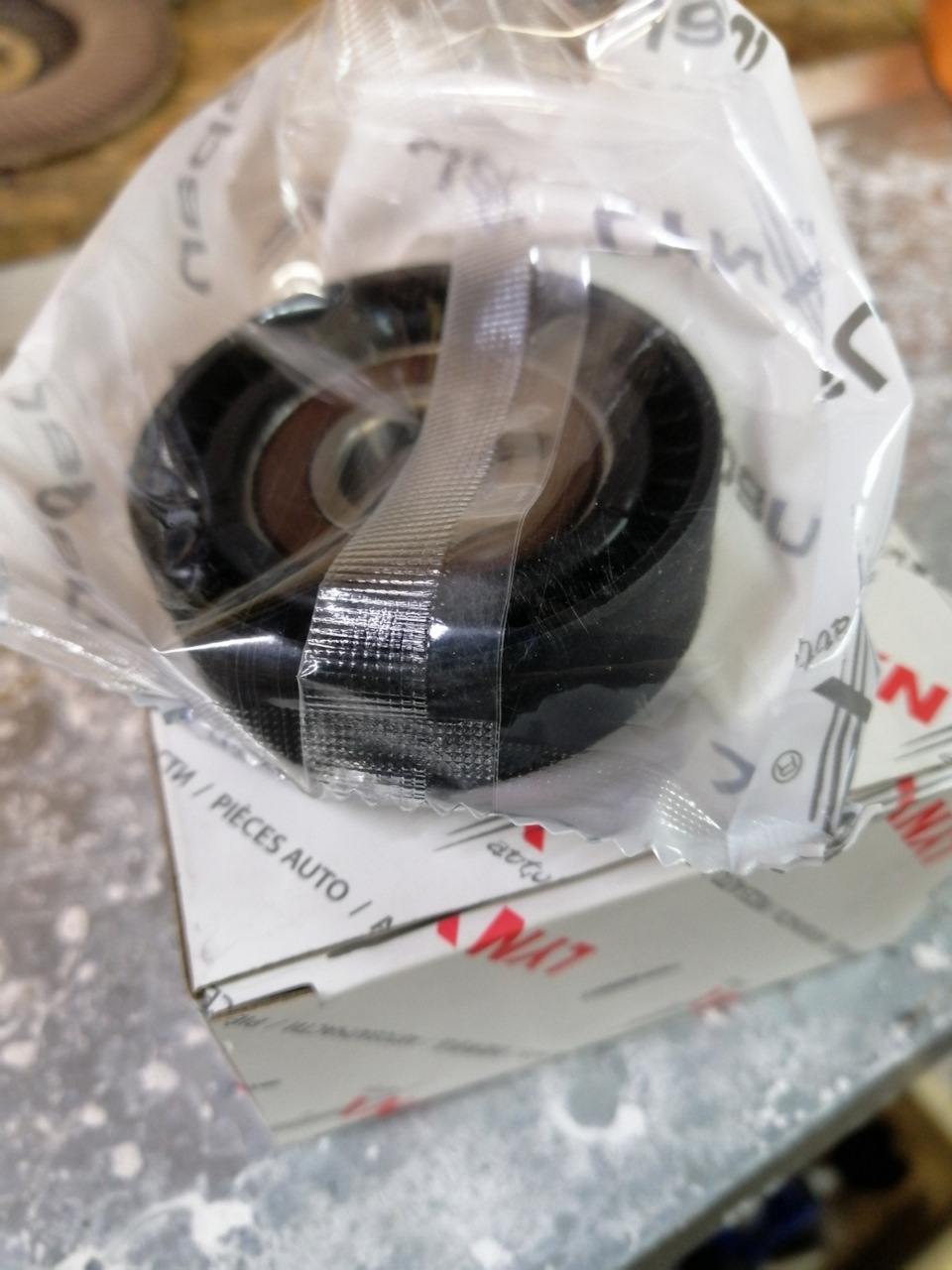 Замена помпы, роликов, ремней — Volkswagen Touran (1G), 1,4 л, 2013 ...