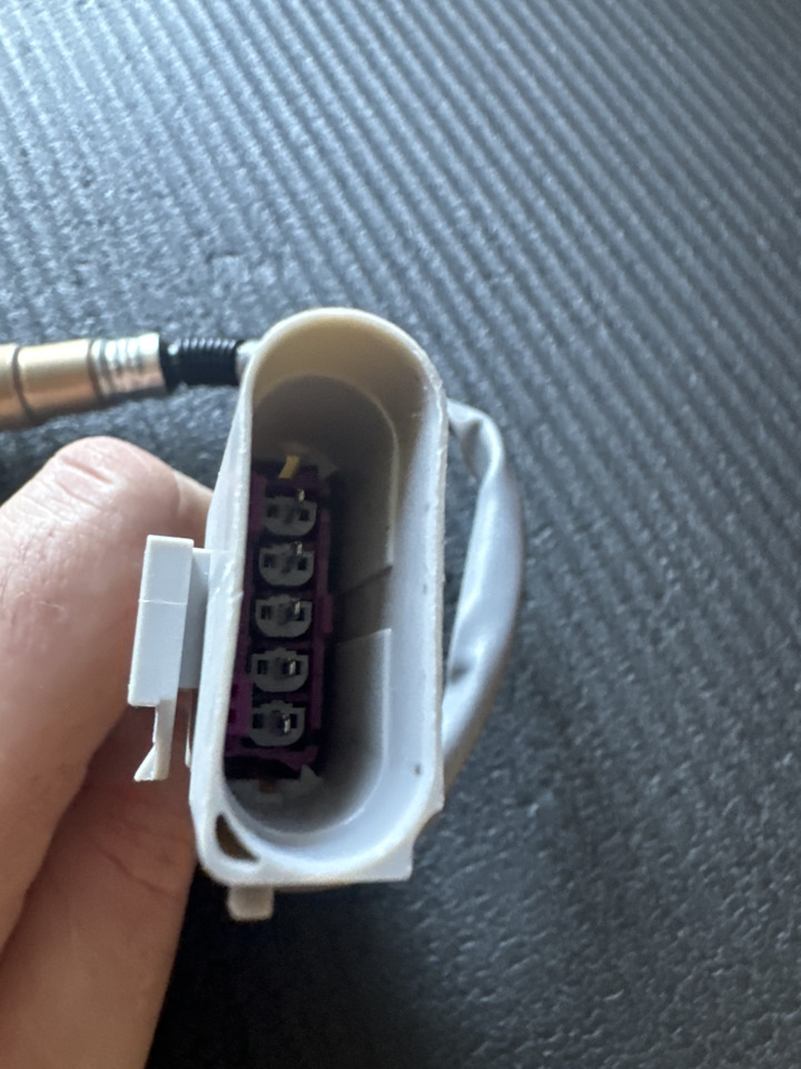 Датчик лямбда VAG 06L906262F Bosch 0258027114 на Audi A6 (C8), Audi A7 ...