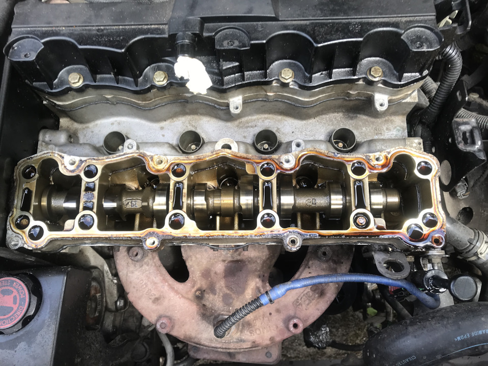Замена прокладки клапанной крышки TU5JP4 — Citroen Berlingo (1G), 1,6 л ...