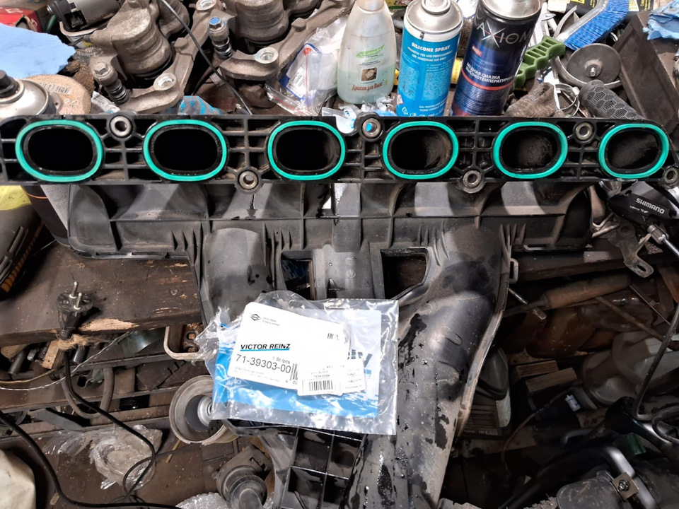 Volvo XC70 3.2 Замена уплотнительных колец на форсунки и впускной ...