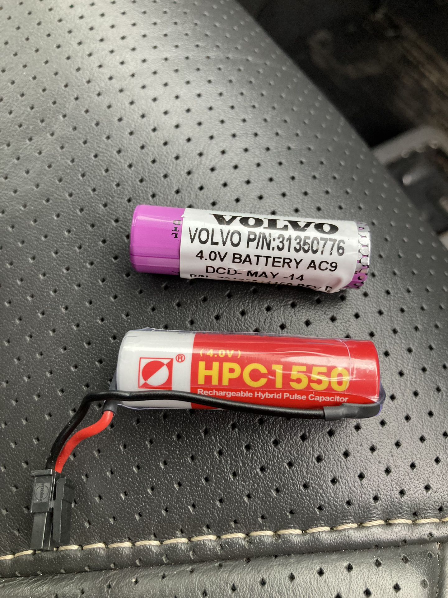 1.1. Замена батарейки VolvoOnCall — Volvo XC70 III, 2,4 л, 2014 года ...