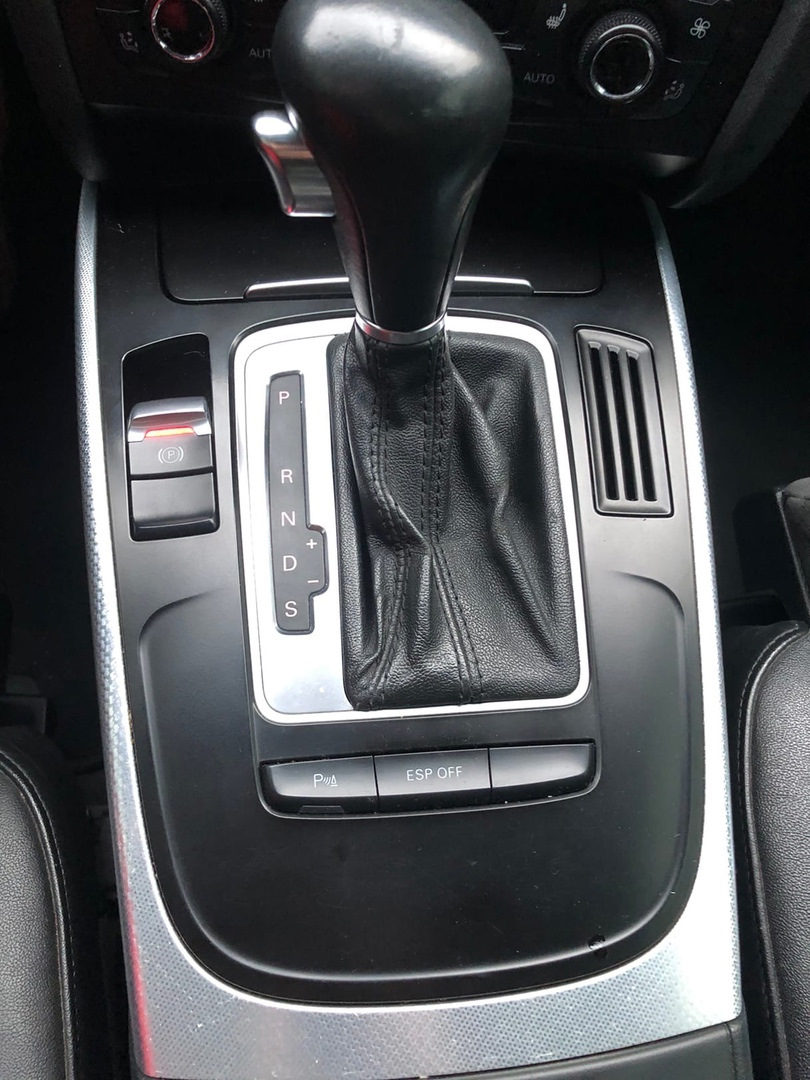 Замена селектора акпп и нижней панели на рест A4 b8 — Audi A4 (B8), 2 л ...