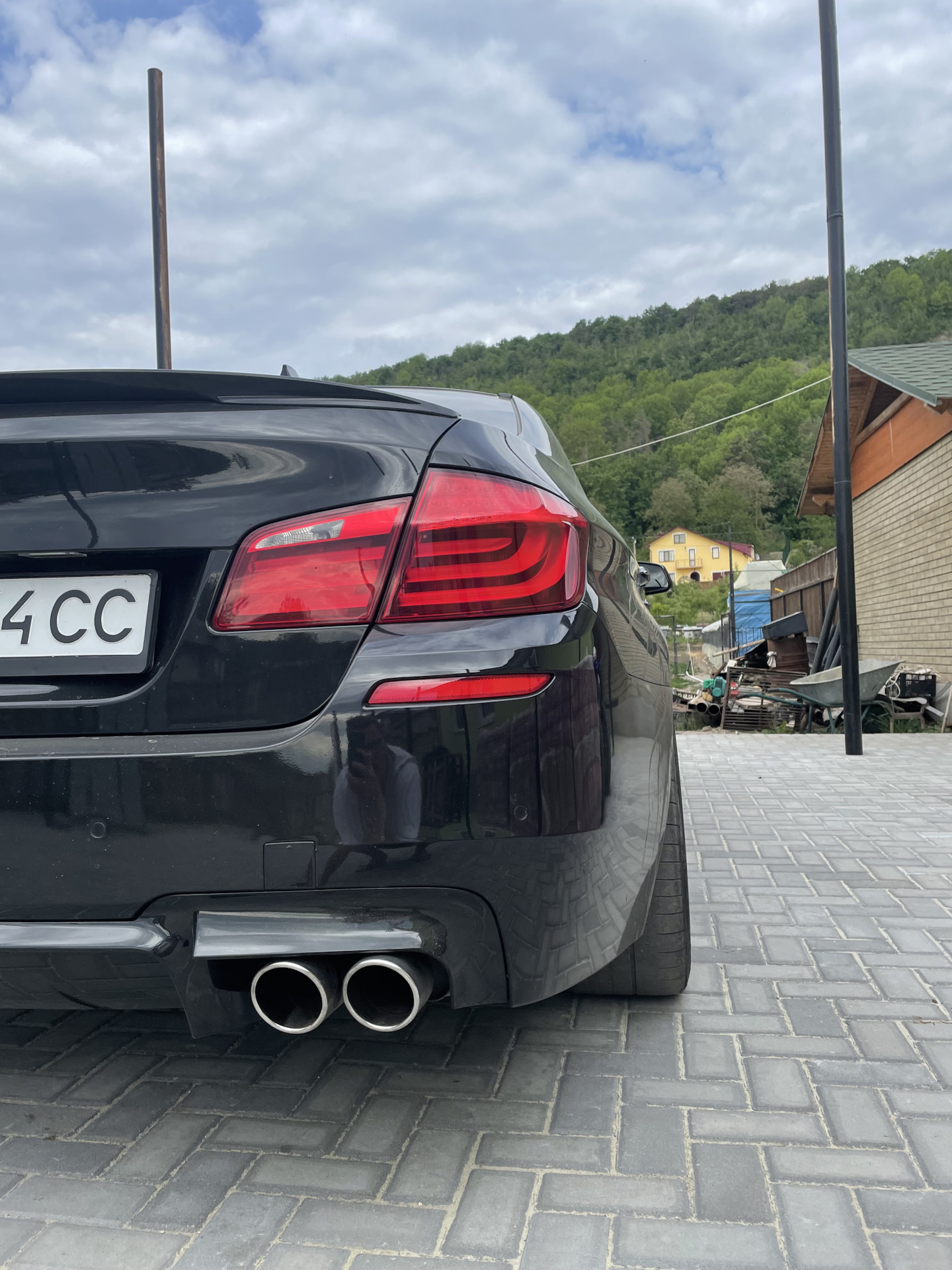 Проставки 20мм — BMW 5 series (F10), 3 л, 2011 года | тюнинг | DRIVE2