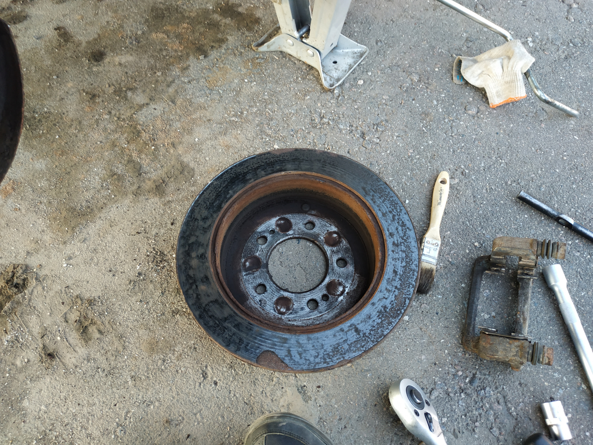 По следам рекомандации СТО посмотрел диски задние и … — Hyundai Tucson (JM), 2 л, 2008 года ...