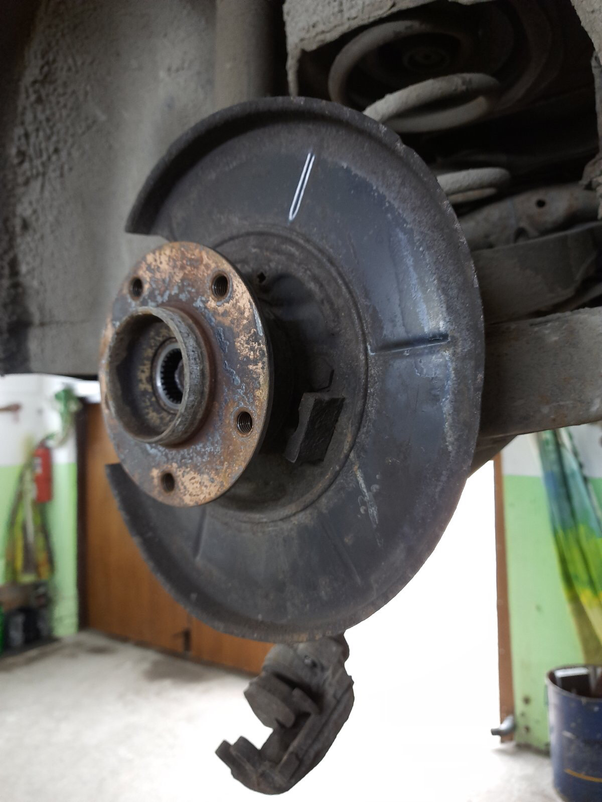 Замена заднего рычага и замена сайлентблоков на них — BMW 3 series (E46 ...