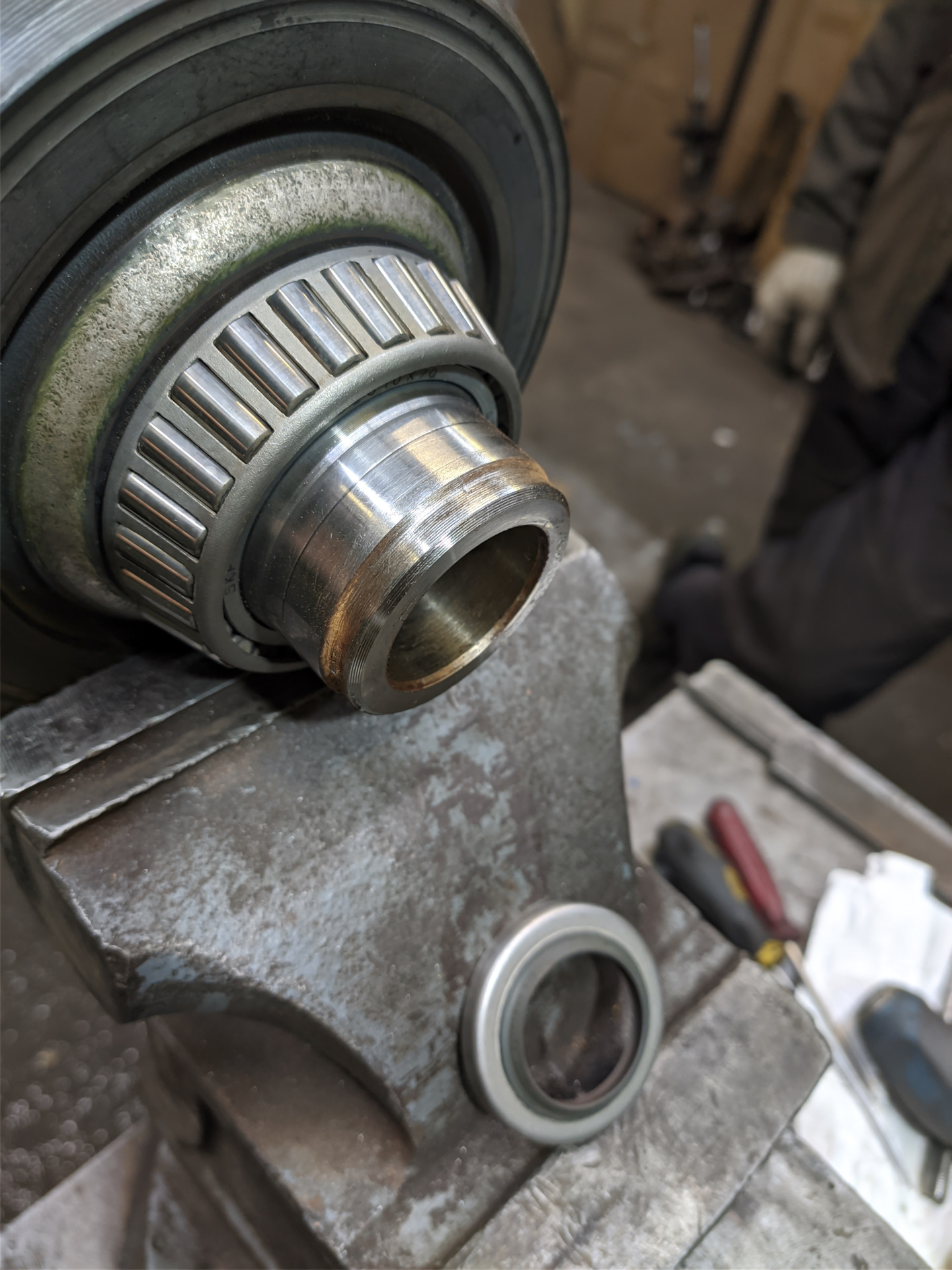 Освежил угловую — Volvo XC90 (1G), 2,4 л, 2008 года | своими руками ...