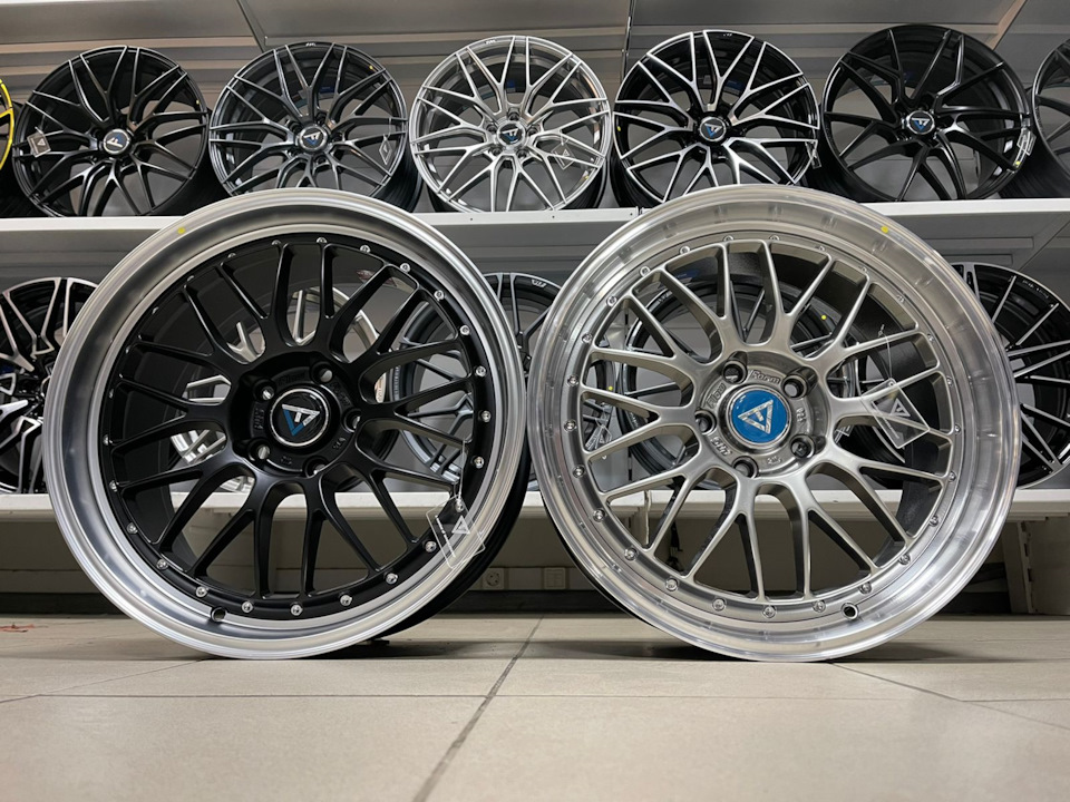 Товар №18 — WheeLegend VLF-P05 в 18 диаметре ( ОТПРАВКА В РЕГИОНЫ) — iPeopleWheels на DRIVE2