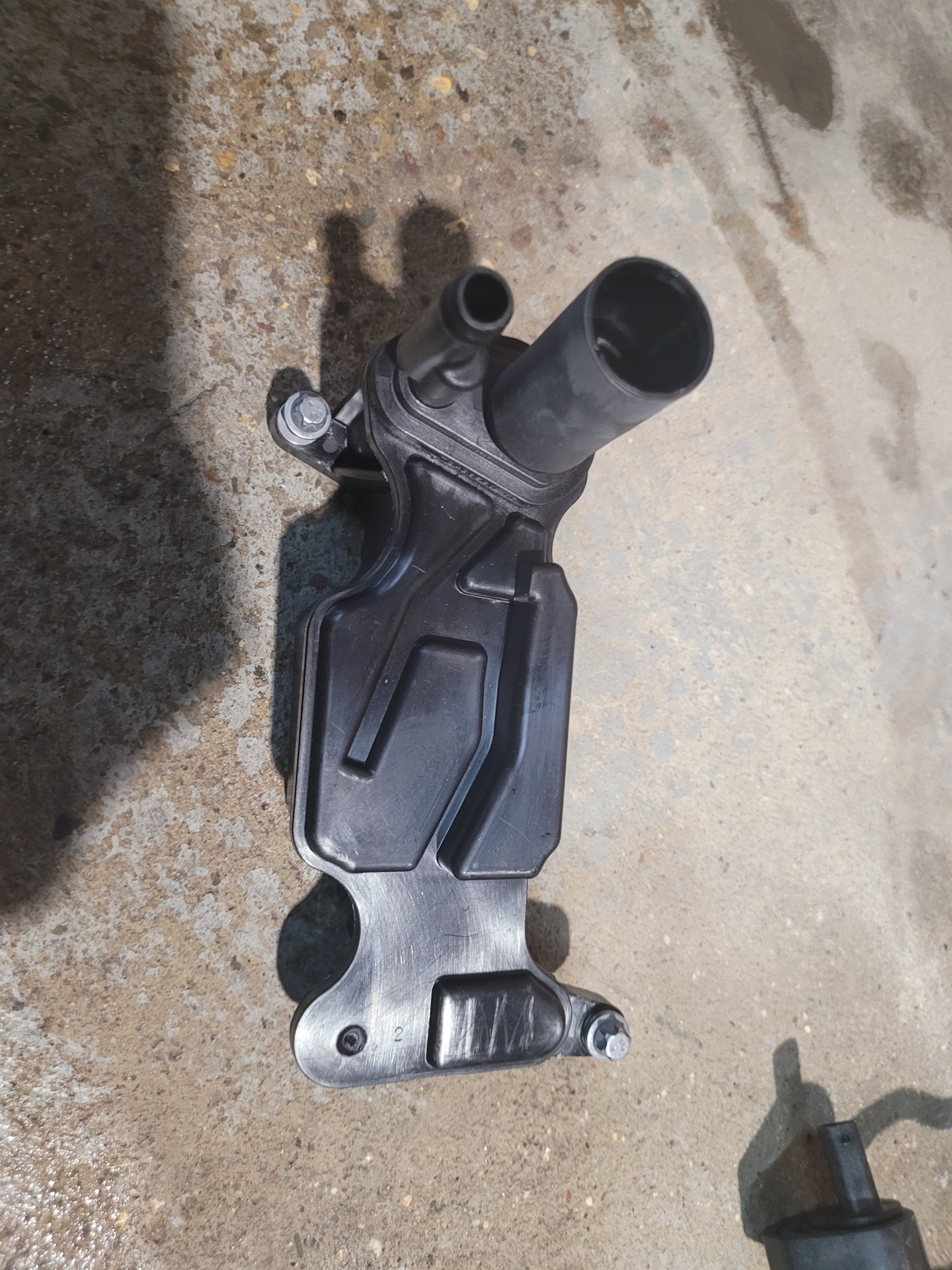 Масло в разъёме ЭБУ двигателя или проблема КВКГ на M274 — Mercedes-Benz ...