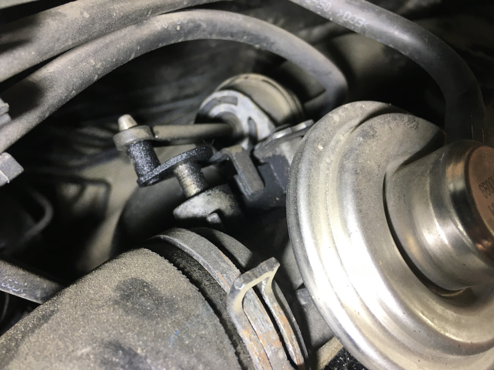 Замена дроссельной заслонки — клапана EGR (ЕГР) на Wahler 7283D — Skoda ...