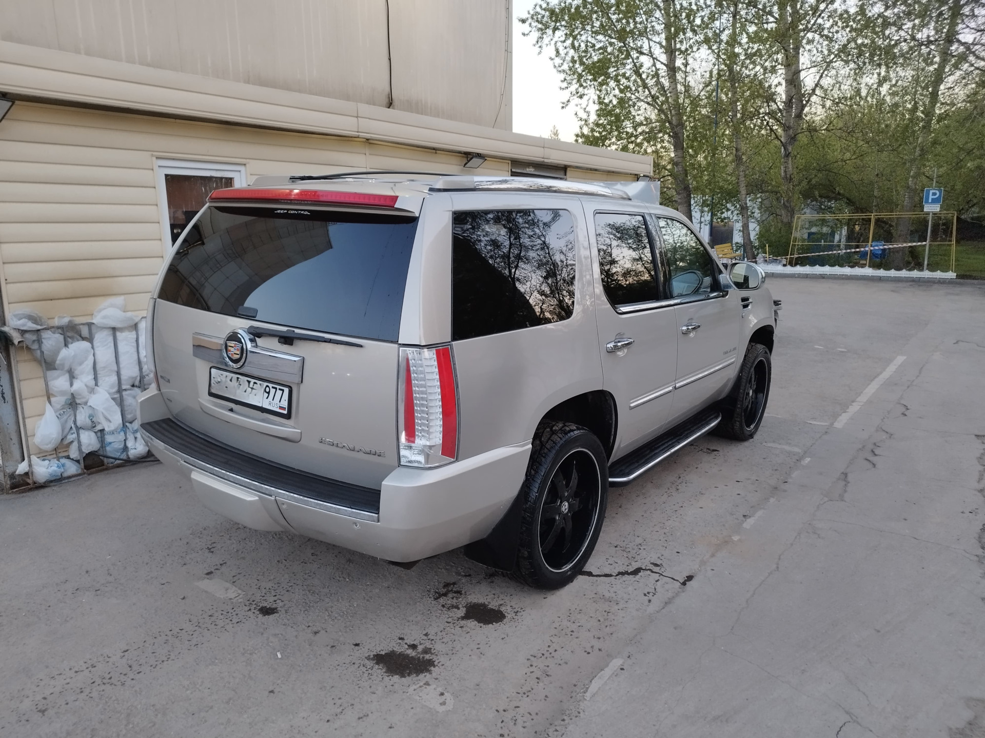 Новые диски — Cadillac Escalade (3G), 6,2 л, 2011 года | колёсные диски ...
