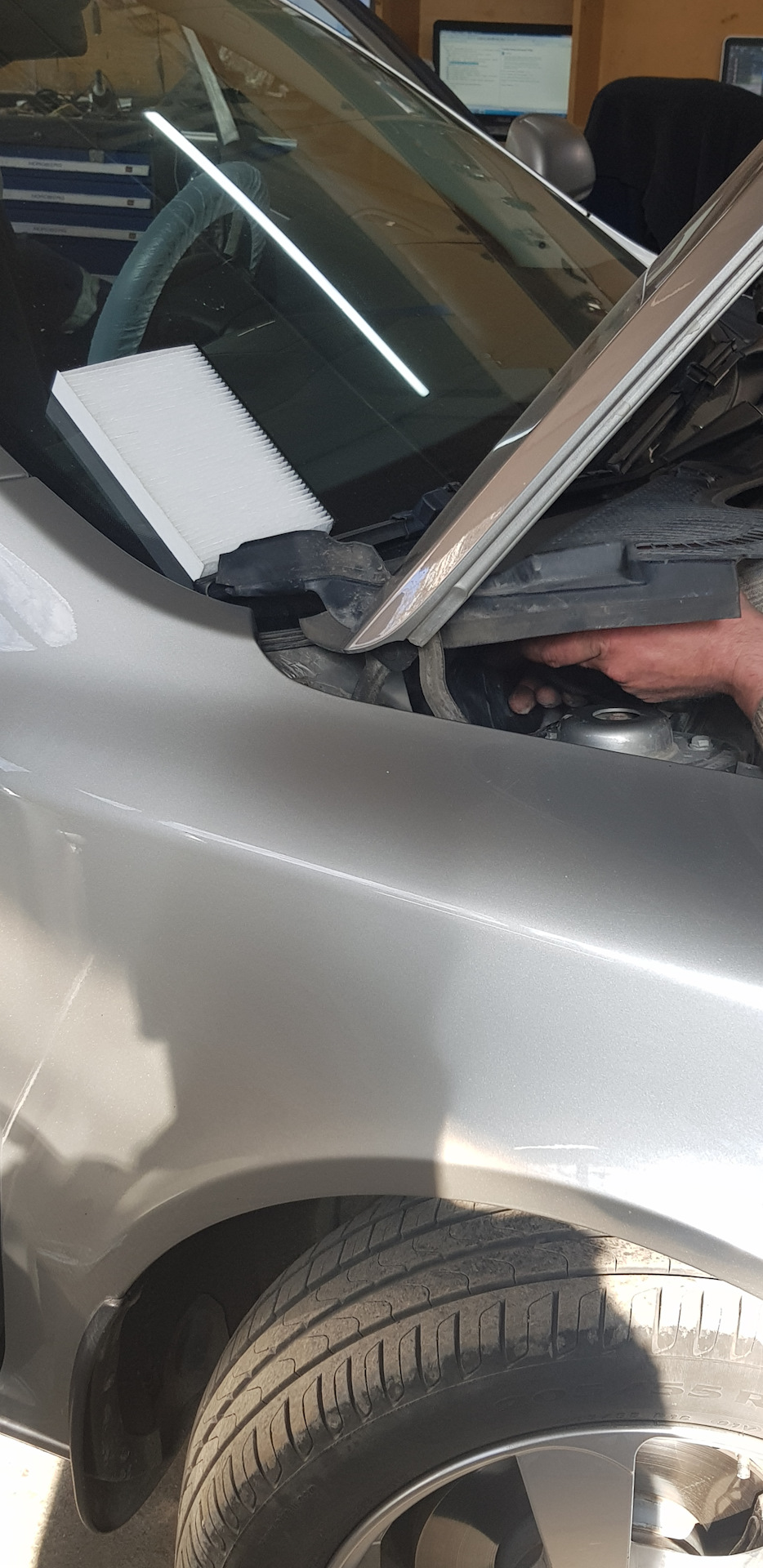 Хотел сменить воздушный фильтр под жабо — Skoda Octavia A5 Mk2, 1,8 л ...