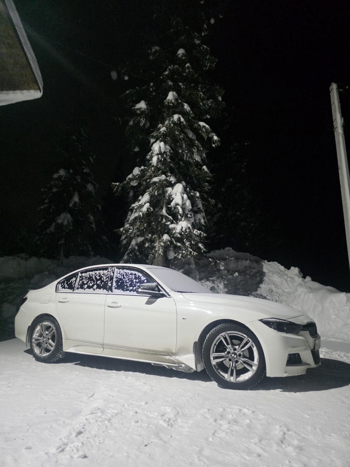 Клапанная крышка Elring на B48B20A — BMW 3 series (F30), 2 л, 2016 года ...