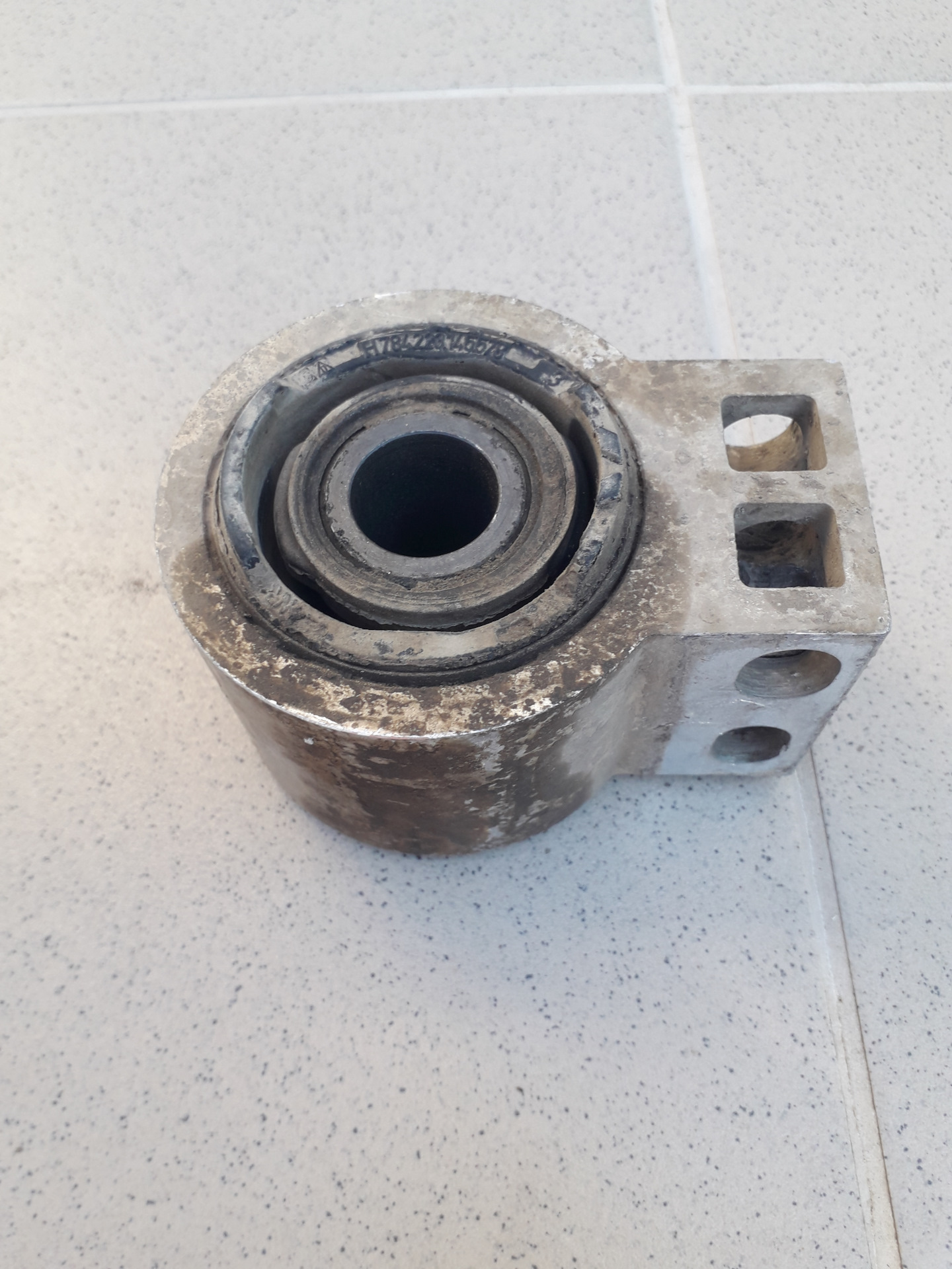 Замена сайлентблоков. — Opel Insignia (1G), 2 л, 2013 года | своими ...