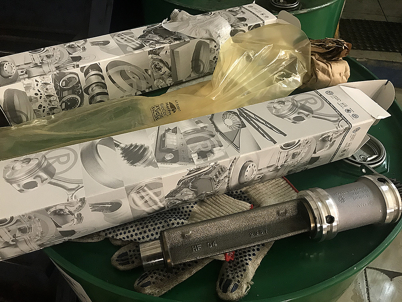 Замена опор (подушек) двигателя Hyundai Elantra HD 2.0 (G4GC) +TO ...