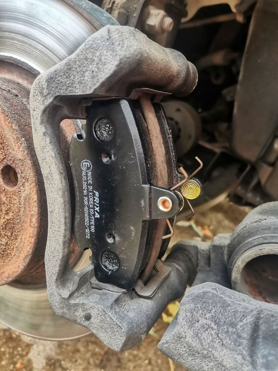 FPE100 КОЛОДКИ ТОРМОЗНЫЕ ПЕРЕДНИЕ HANKOOK | Запчасти на DRIVE2