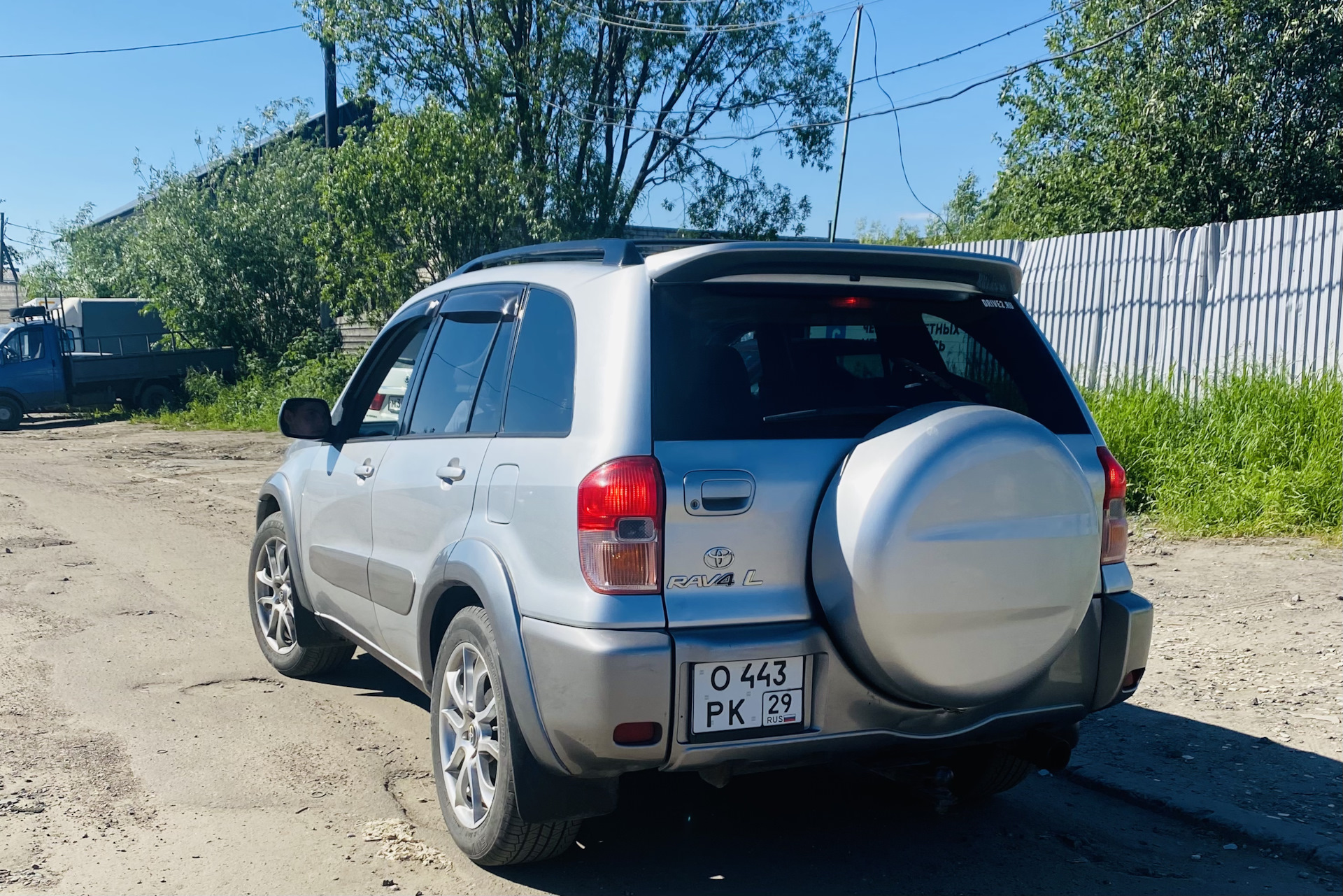 Уехал мой друг — Toyota RAV4 (II), 2 л, 2001 года | другое | DRIVE2