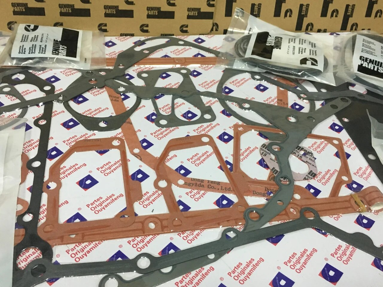 Комплект нижних прокладок для двигателя Cummins ISLe 4089759 — Астра ...