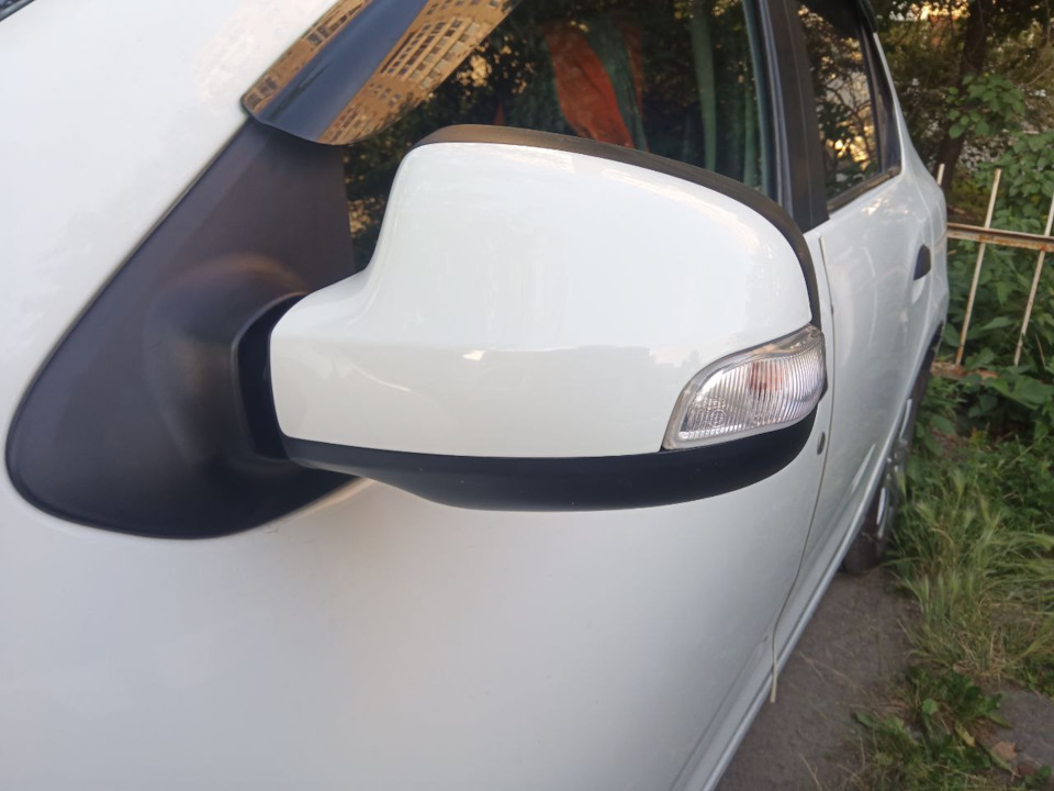 Электрозеркала — Renault Logan (2G), 1,6 л, 2015 года | стайлинг | DRIVE2