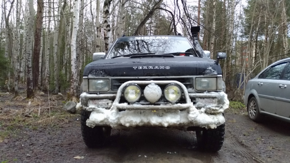 Ищу левый поворотный кулак на 28 — Nissan Terrano I, 2,7 л, 1994 года ...