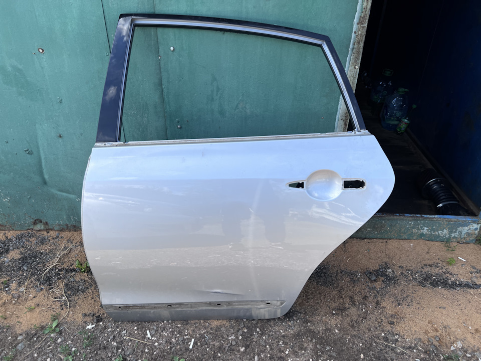 Продам дверь на Nissan teana j32 цвет k23 — Nissan Teana (J32), 3,5 л ...