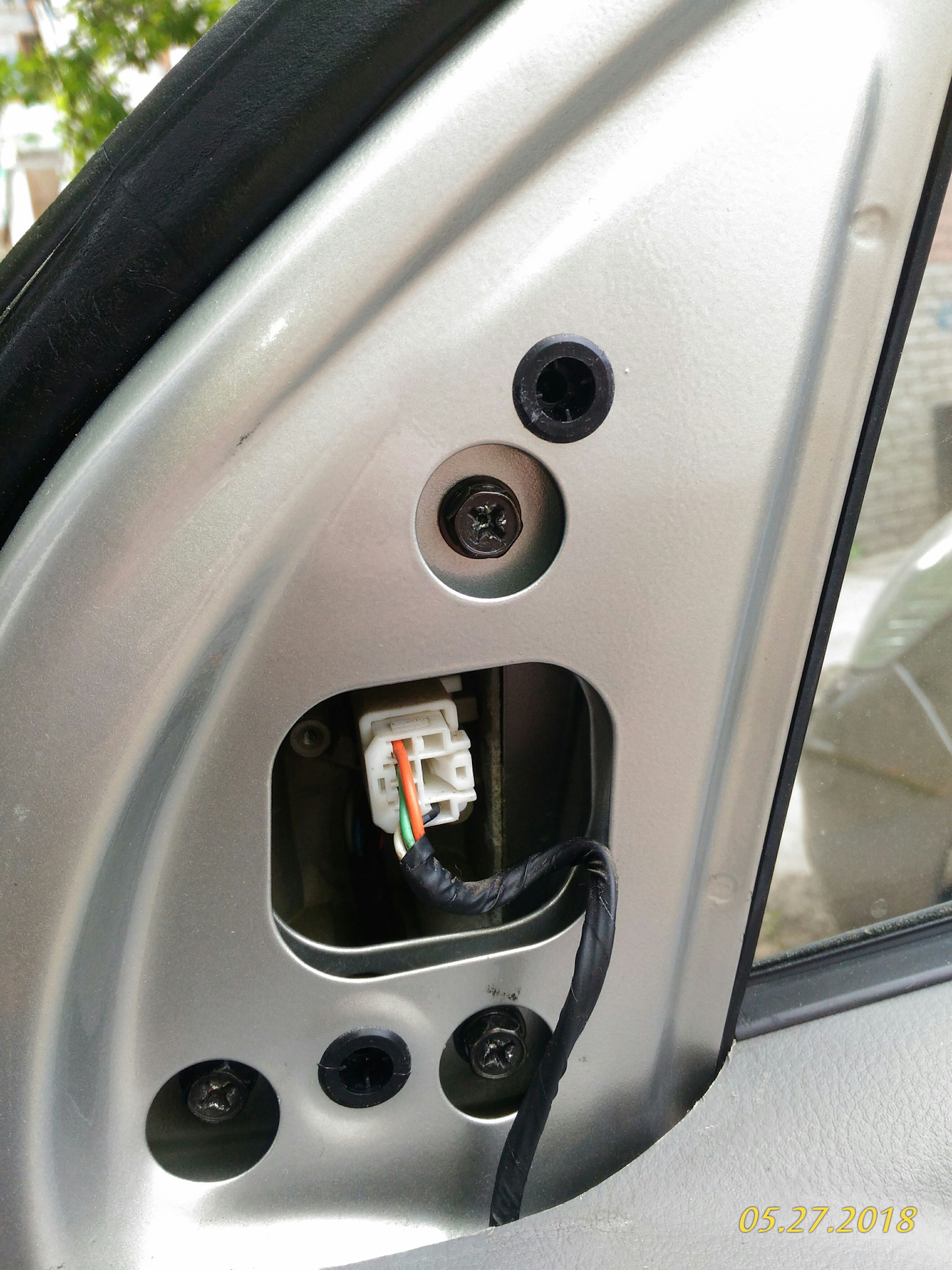 клипса накладки боковых зеркал Daewoo kalos — Daewoo Kalos, 1,4 л, 2003 ...