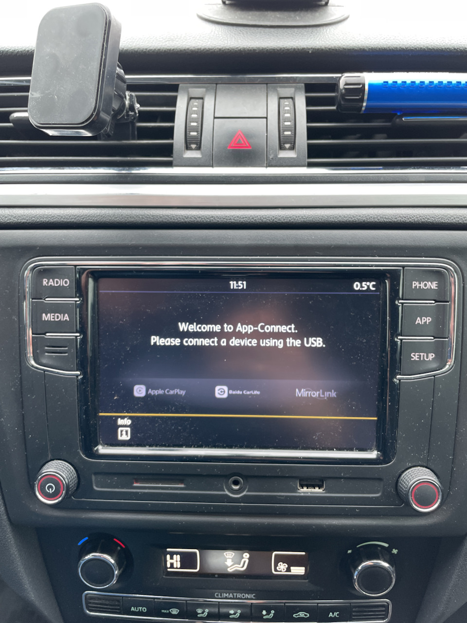 #15 Избавляемся от свинки.Меняем swing 1 на rcd330 plus — Skoda Rapid ...