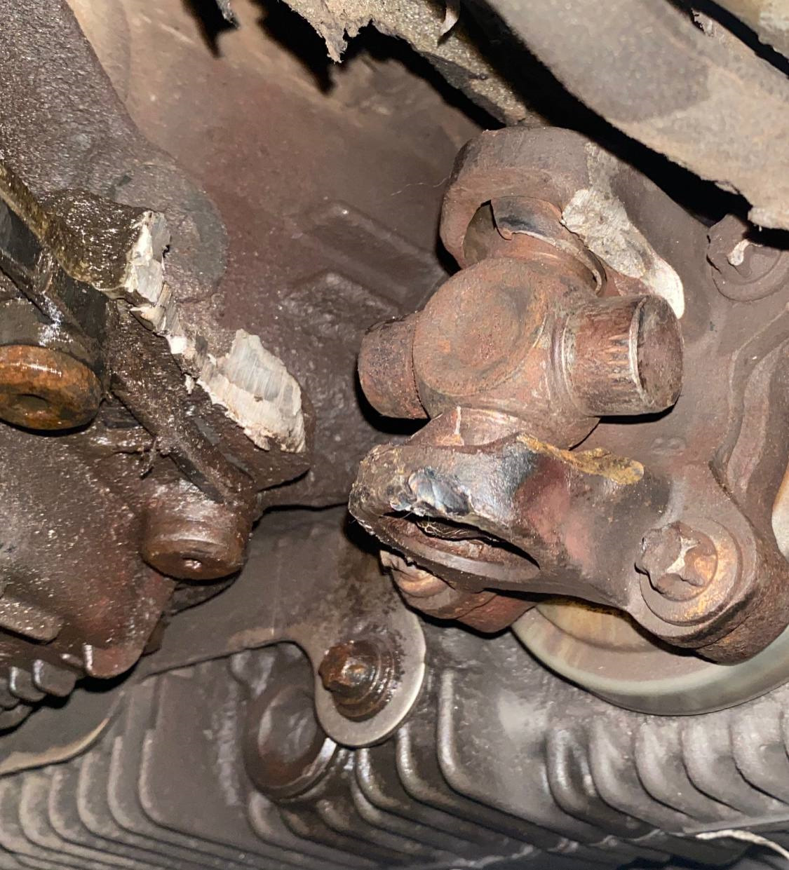 Передний кардан — BMW 5 series (E60), 3 л, 2008 года | поломка | DRIVE2