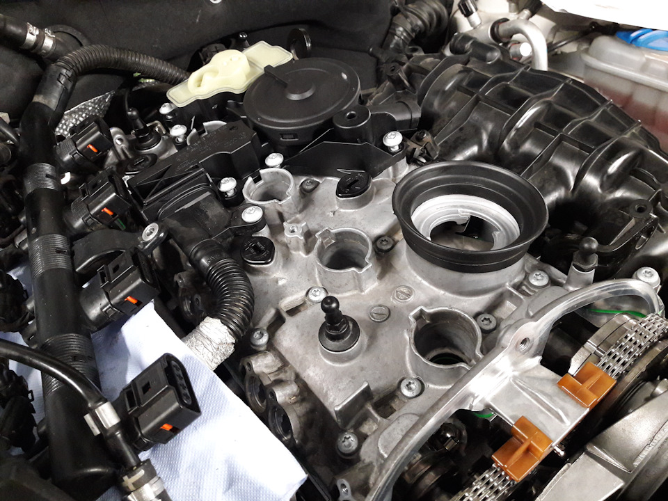 N10725401 Винт с плоской голов VAG | Запчасти на DRIVE2