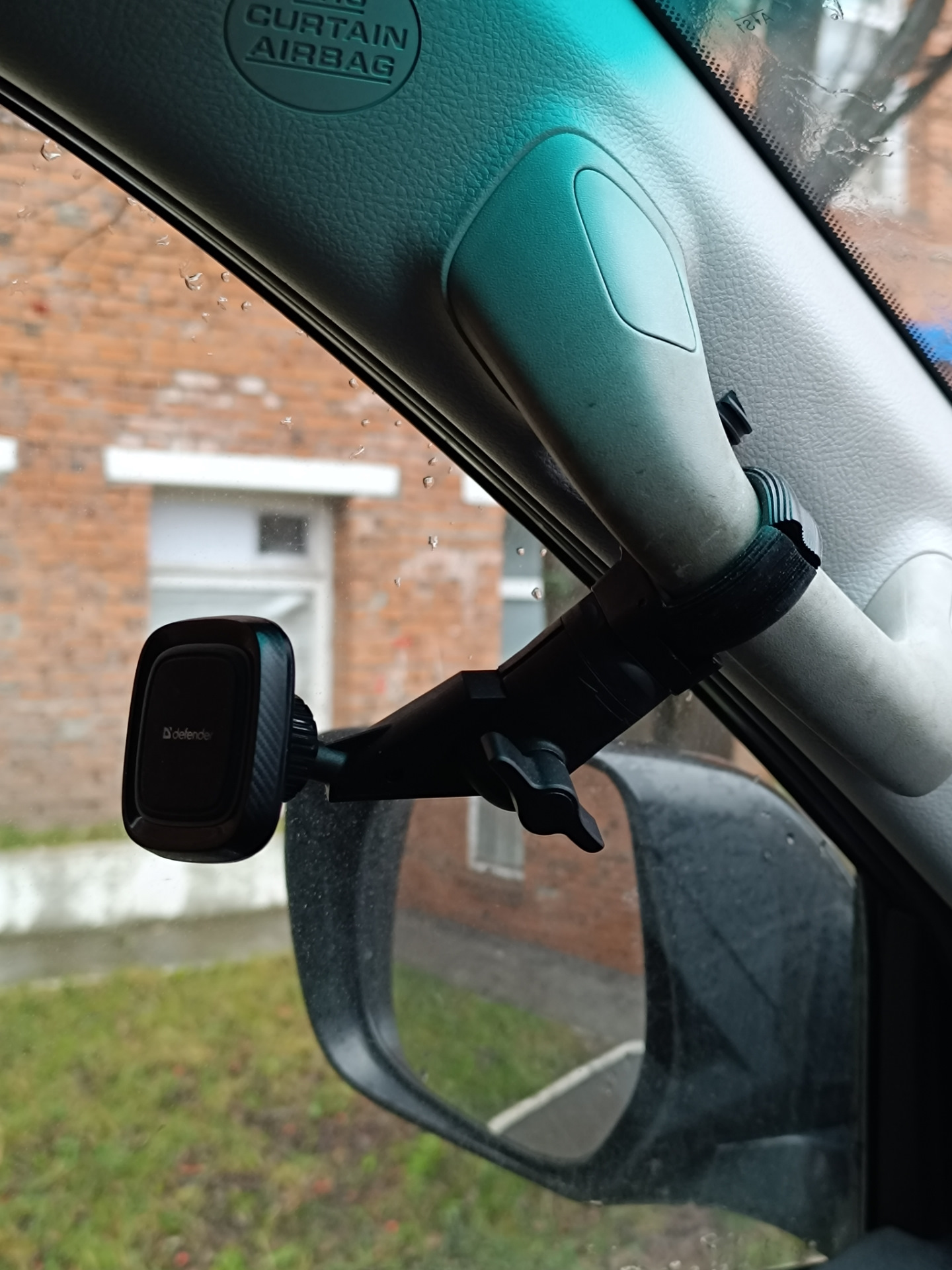 Ещё один держатель для телефона. — Toyota Land Cruiser Prado 150-series ...