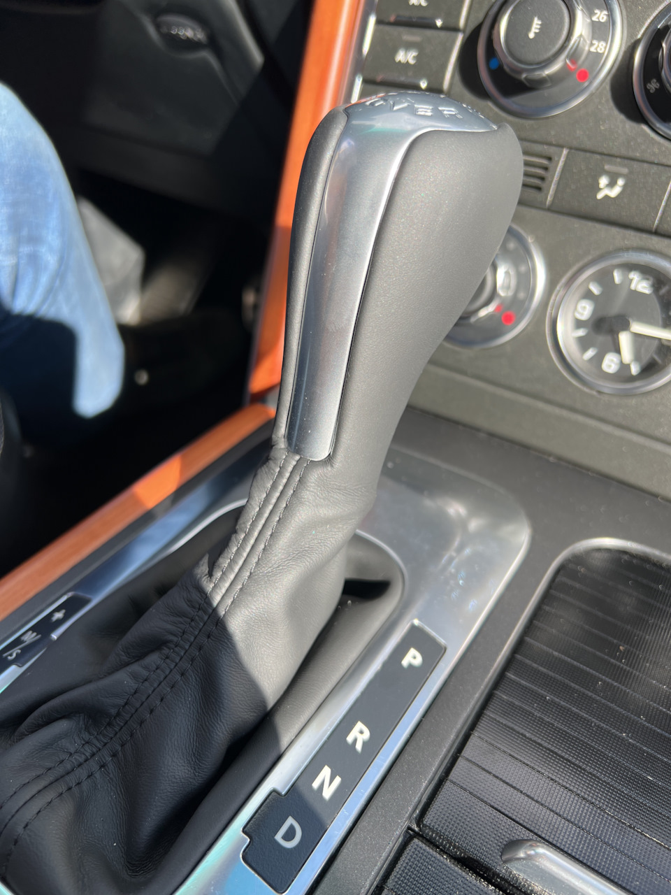 LR020996 Рычаг переключения Jaguar Land Rover | Запчасти на DRIVE2