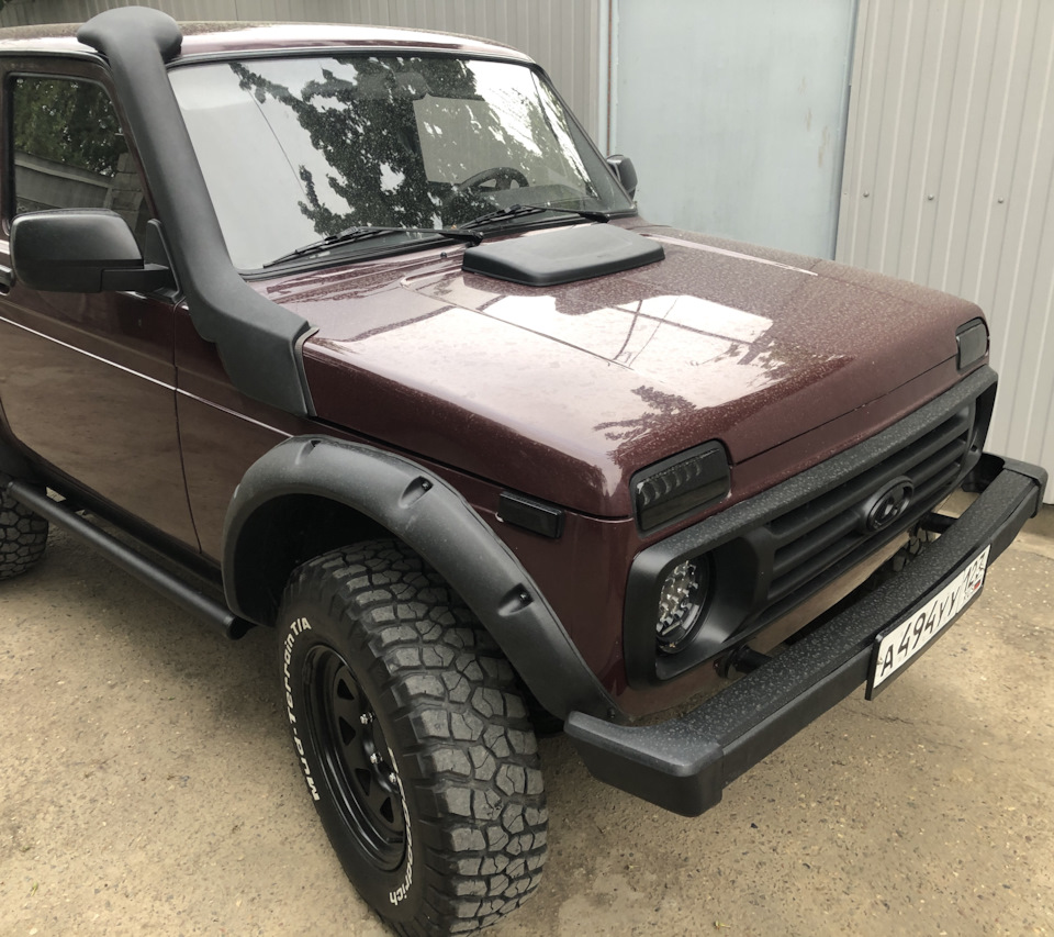 Воздухозаборники APS и чёрные козырьки на ниву — Lada 4x4 3D, 1,7 л ...