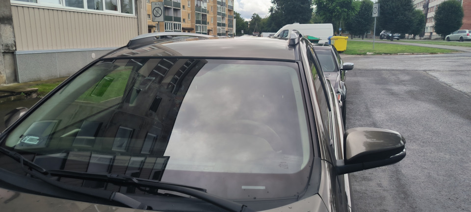 Защита кромки лобового стекла rav4 — DRIVE2