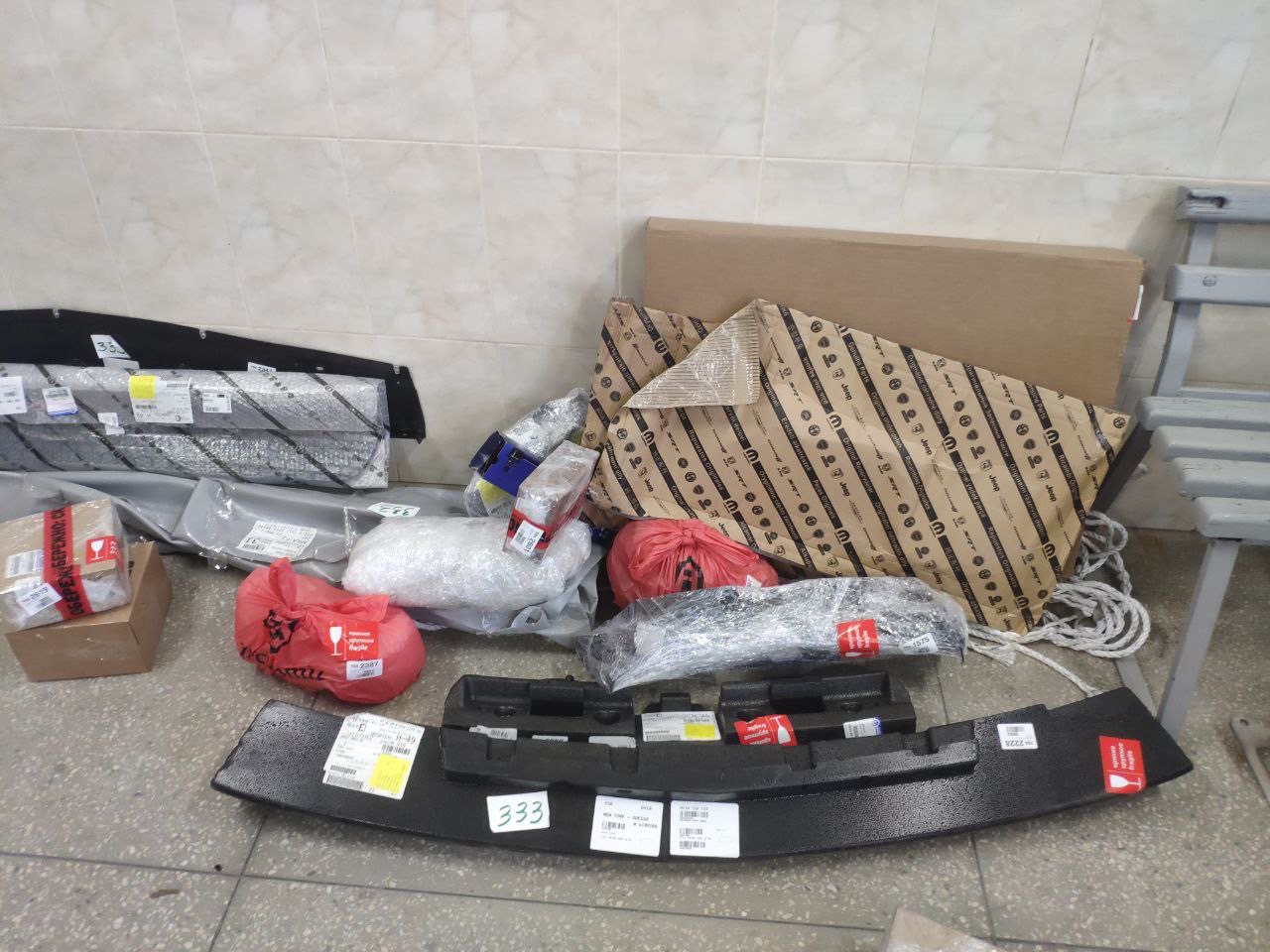 Запасные части прибыли — Dodge Challenger, 6,7 л, 2018 года | запчасти ...