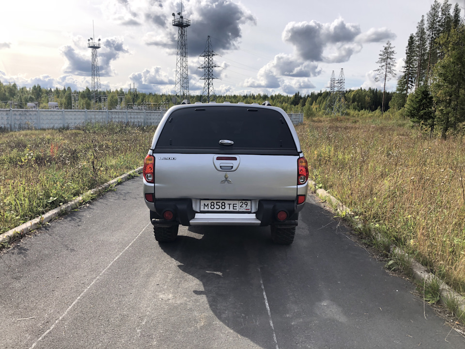 Снял с верху багажник — Mitsubishi L200 (4G), 2,5 л, 2008 года | тюнинг ...